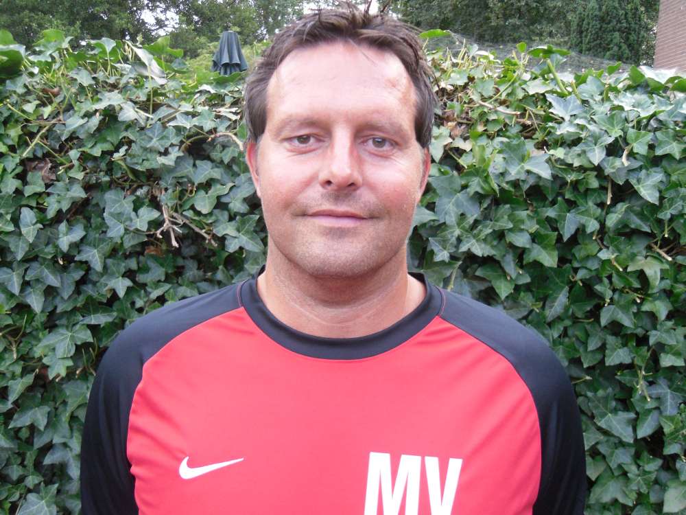 Even voorstellen: Marcel Vink, onze nieuwe hoofdtrainer. - Sportclub Teuge