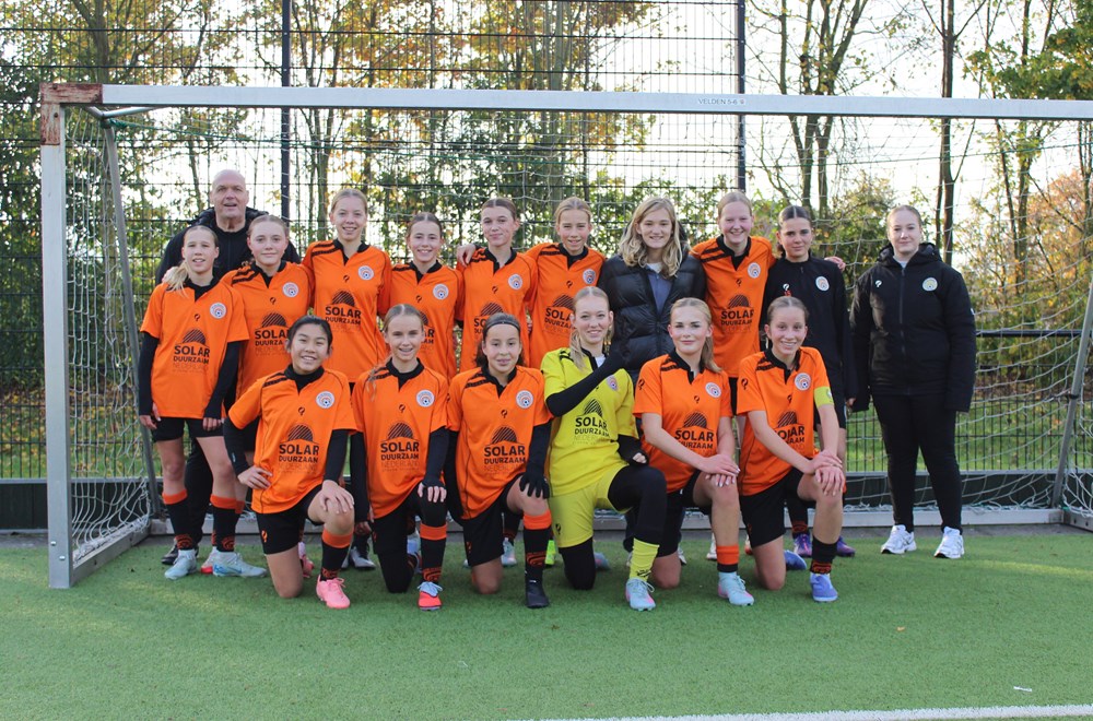 De Meern MO14-1 wint met overtuigende cijfers