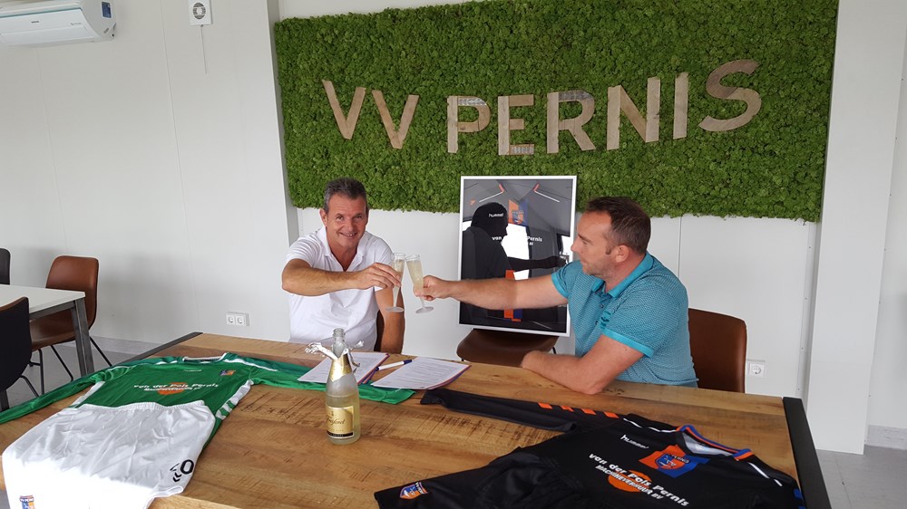 Nieuwe hoofdsponsor VV Pernis - vvpernis